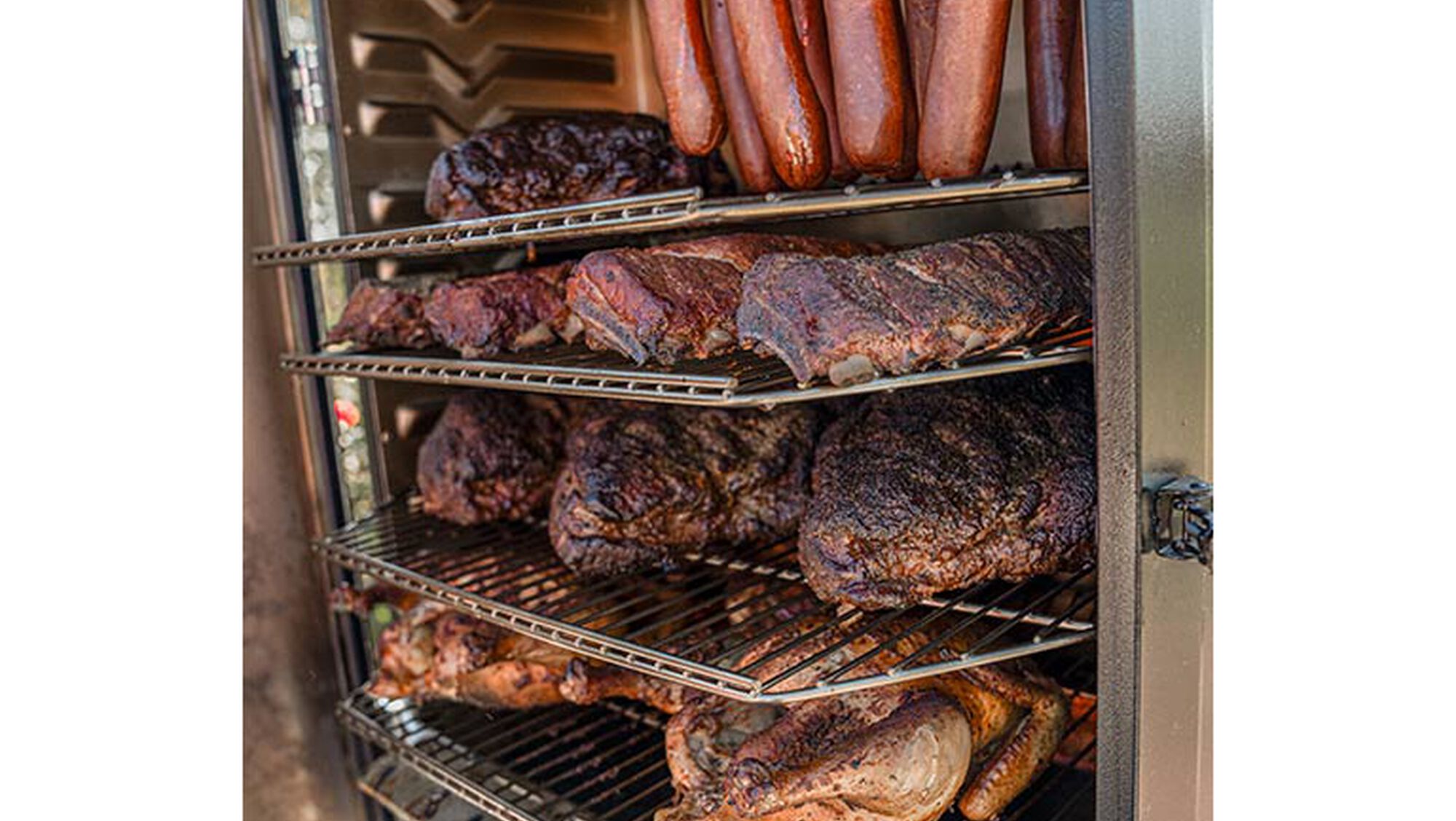 Mammoth Vertical Pellet Smoker | MEAT